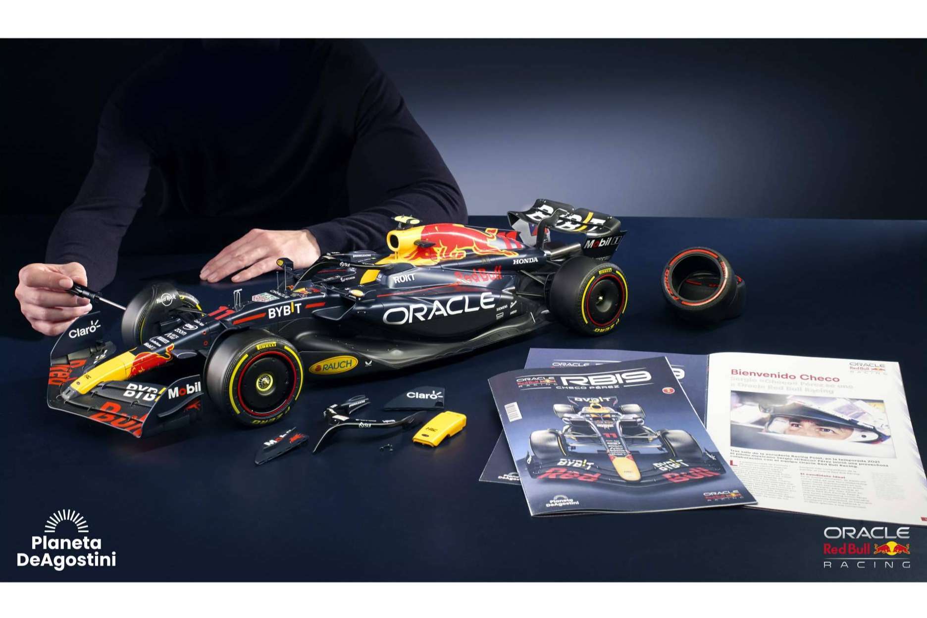 Planeta deAgostini anuncia el modelo RB19 de Oracle Red Bull Racing ...
